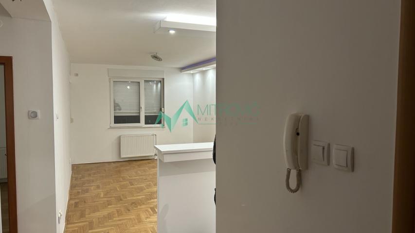 Nova Detelinara, 54m2. Dvosoban stan.