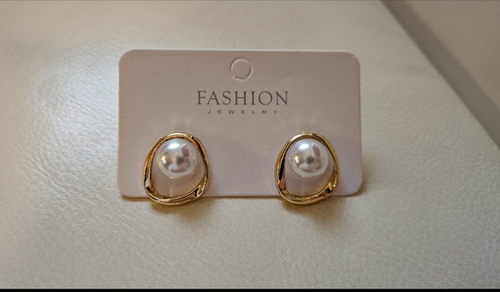 Pearl stud irregular geometric circle minđuše novo