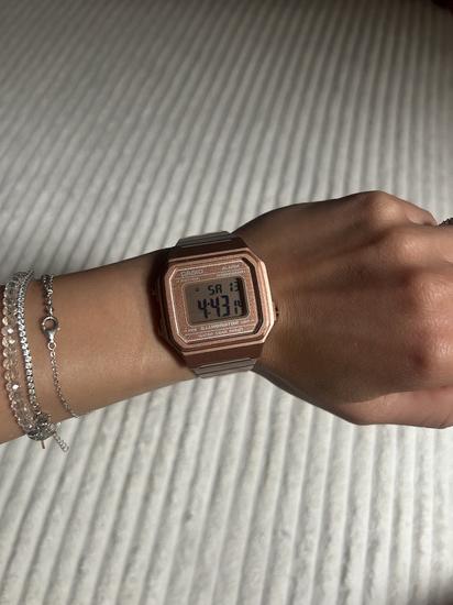 Casio vintage zenski sat