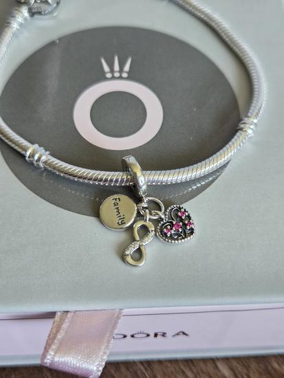 Pandora family privezak
