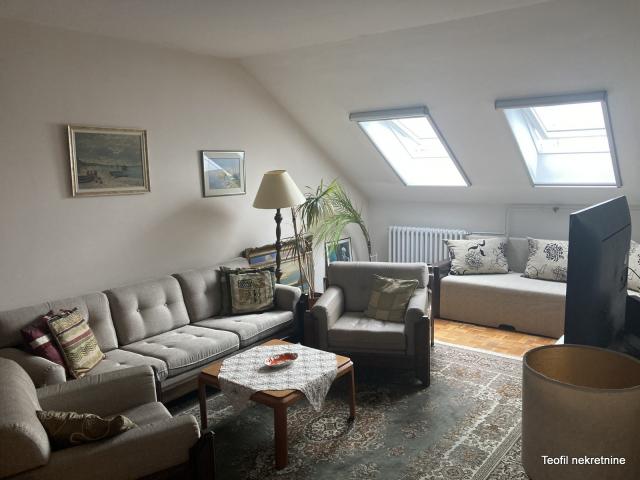 ZEMUN RETENZIJA 64m2 , (L) ,245000e