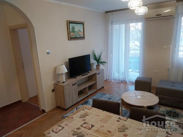 NOVI SAD - CARA DUŠANA - 43.00 m2
