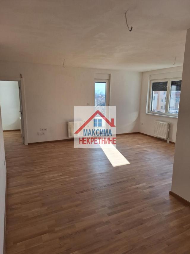 Prodaja, Stan, 83m2 , Telep