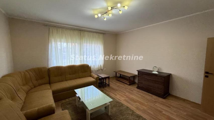 Futog-Dvojna Porodična kuća 100 m2 u blizini Sportskog Centra i Bazena-065/385 8880