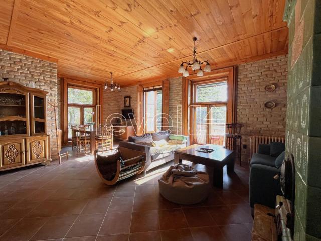 SREMSKI KARLOVCI - BANSTOL - 144.00 m2