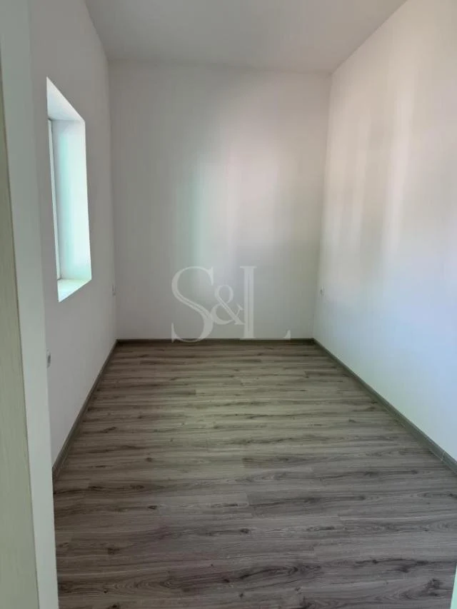 RENOVIRANA KUĆA!