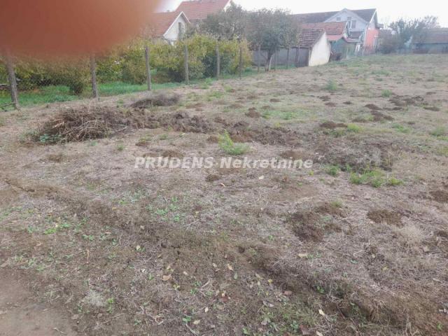 Lep građevinski plac u Boljevcima