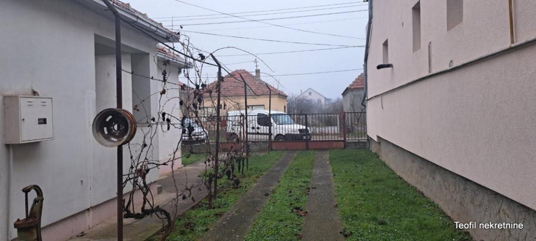 STARA PAZOVA NOVA PAZOVA 87m2 , 86 ,145000e