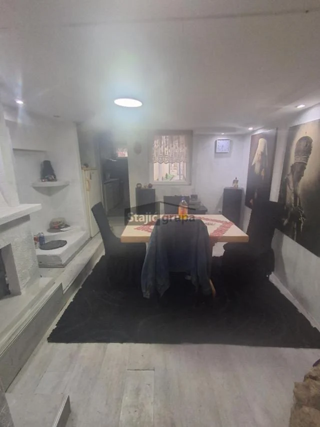 Kuća preko puta Narodne bašte