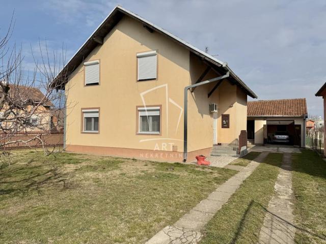 Kuća sa pomoćnim objektom ID#13859