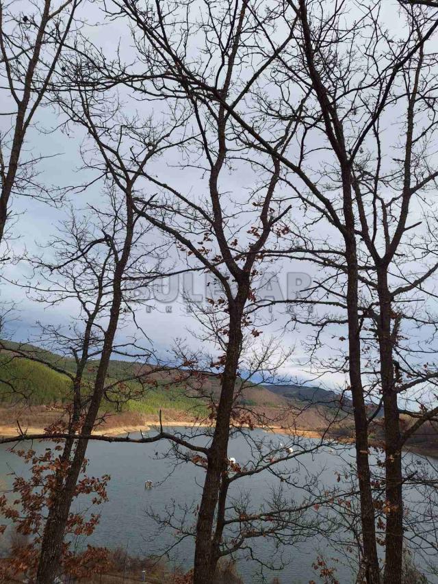 Plac 750m2, Zavojsko jezero