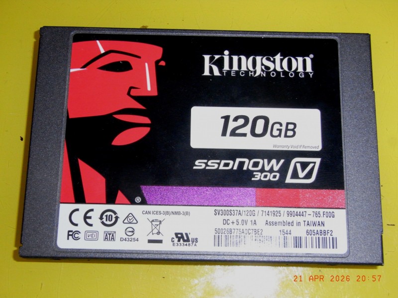 KINGSTON SSD 120 Gb.