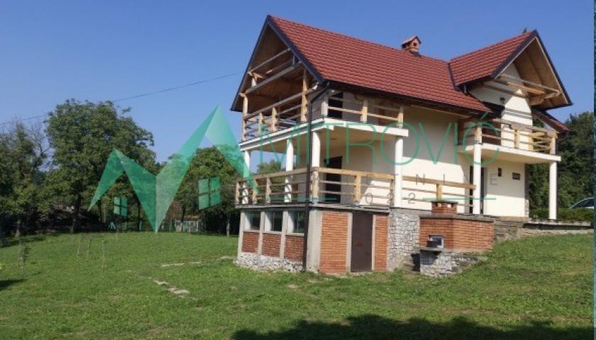 Prodaja 2 kuće i placa ukupne površine 11850m2  u Vrdniku (šifra oglasa:3000233)