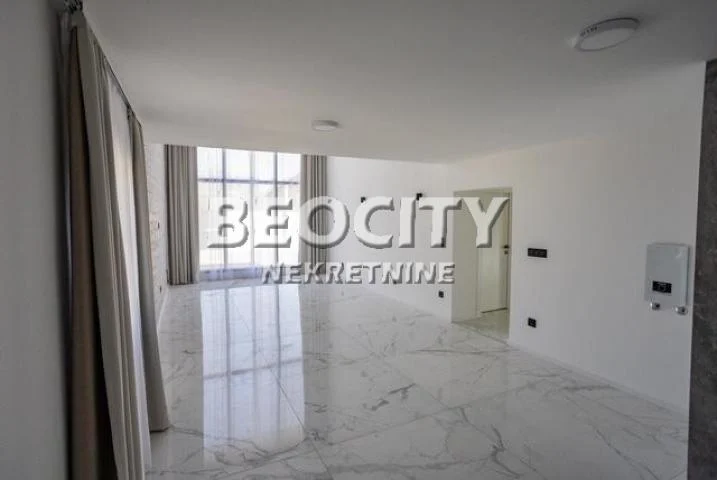 Mladenovac, Jagnjilo, Kneza Đuke, 5.0, 202m2, 450000EUR