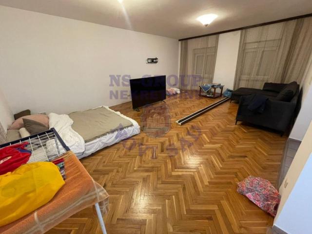 Kuća 356m2 Sremski Karlovci