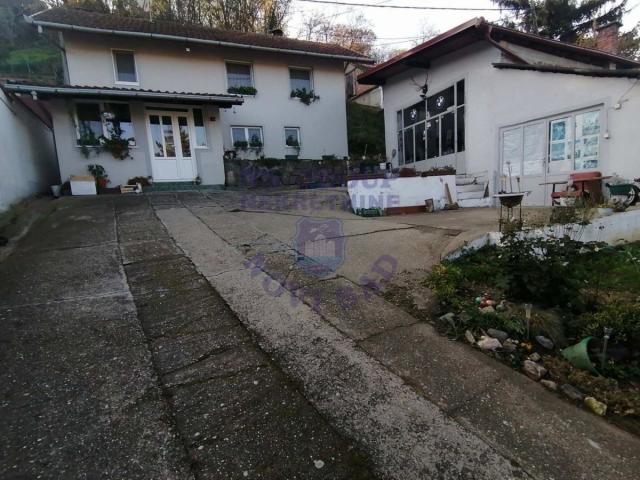 Kuca u Sremskim Karlovcima, 97m2
