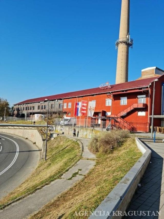 Prodaja, Poslovni prostor, 2120m2 , Zvezda