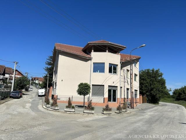 Prodaja, Poslovni prostor, 240m2 , Bresnica