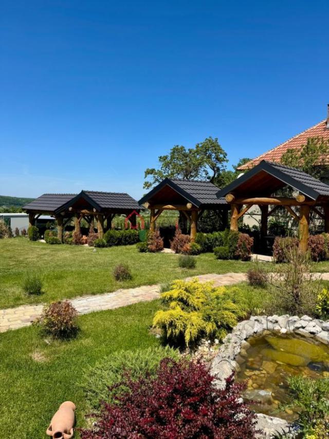 Ugostiteljski kompleks sa bungalovima | Rogača
