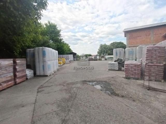 Građevinsko zemljište  61a+poslovni prostor 500m2 ID#7688