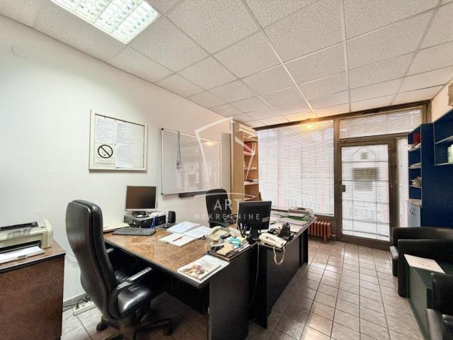 Lokal/PP,34m2+12m2, Stankom TC, Banovo brdo ID#14142