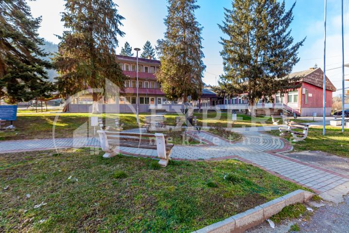 Odlična  ponuda, hotel  na  Staroj  planini, Kalna, 1.879 m2