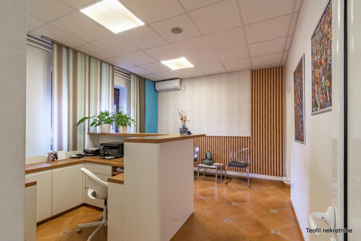 ZEMUN ZEMUN - CARA DUŠANA 104m2 , 450000e