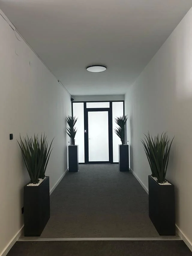 Premium poslovni  prostor za Vaš biznis! Renoviranih 162m2. Preporuka!