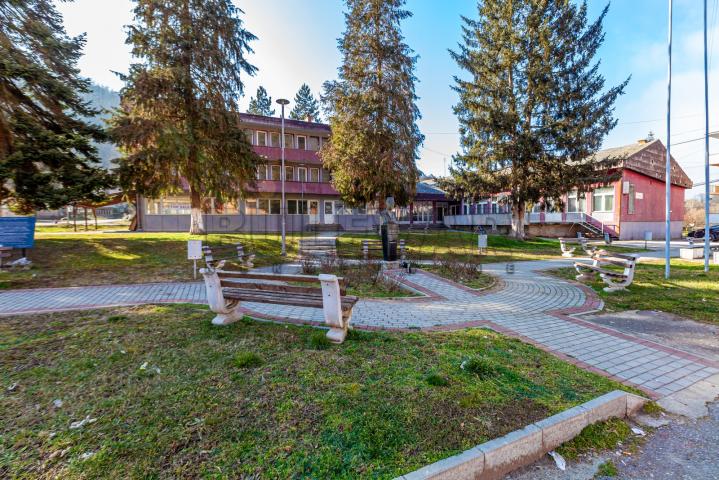 Odlična  ponuda, hotel  na  Staroj  planini, Kalna, 1.879 m2