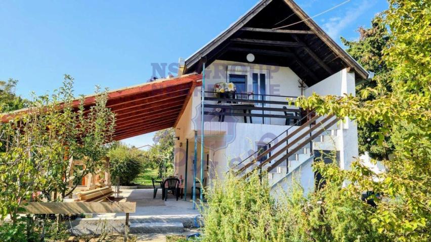 Prodajemo kuću-vikendicu-Banstol