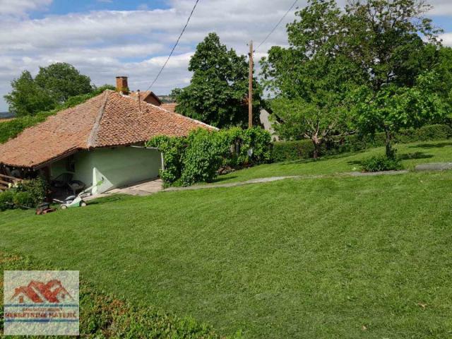VIKEND-KUĆA 56M2 JARUŠICE , PLAC 14 ARI, VOĆNJAK 13 ARI, ŠUMA 8 ARI--24.000 E