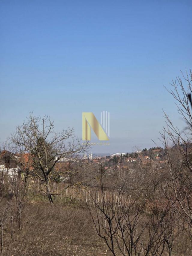 Vikendica za adaptaciju na odličnoj parceli - Popovica