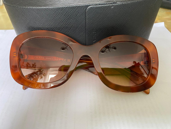 SNIZENO 12000 NOVO // PRADA naočare za sunce