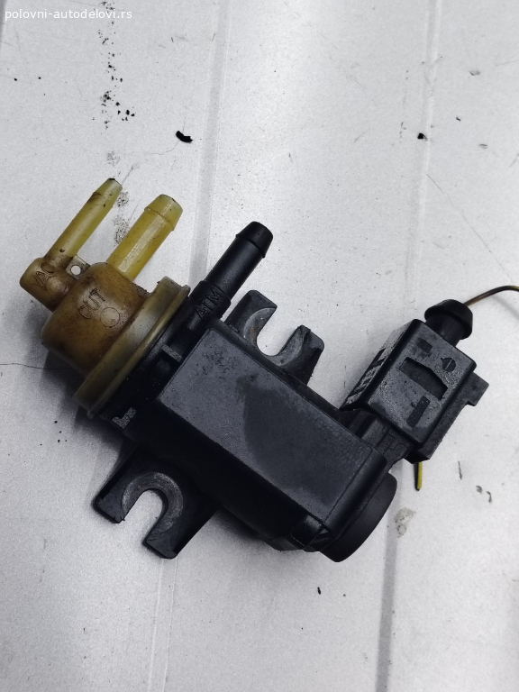 AUDI A3 8V OVERBUST VENTIL 1.6 TDI 105 KS 2012-2020 ORIGINAL