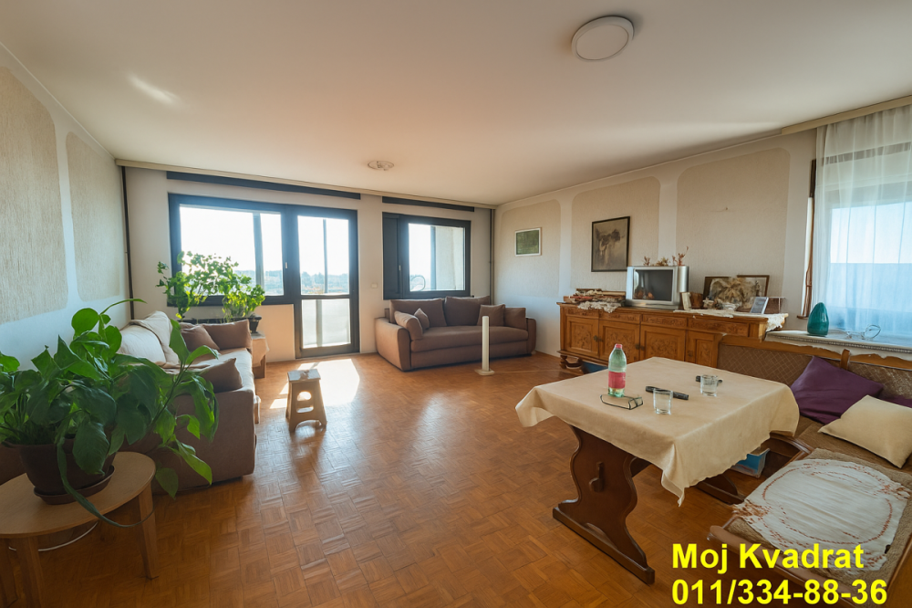 Trosoban stan na prodaju, 91m2, 275.000€