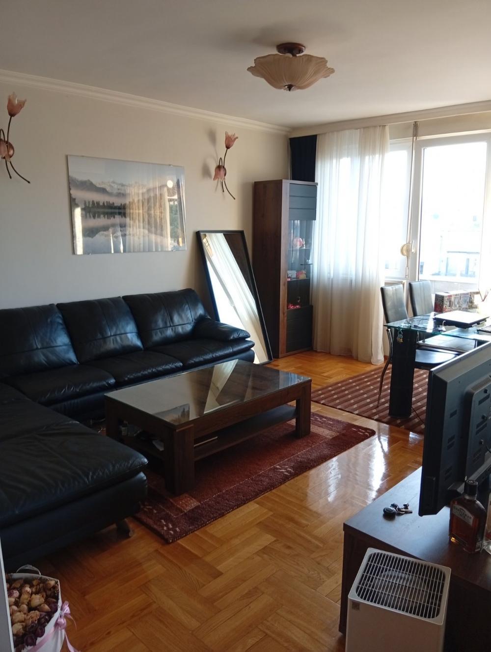 Južni Bulevar, Trosoban stan za izdavanje, 56m2, 750€