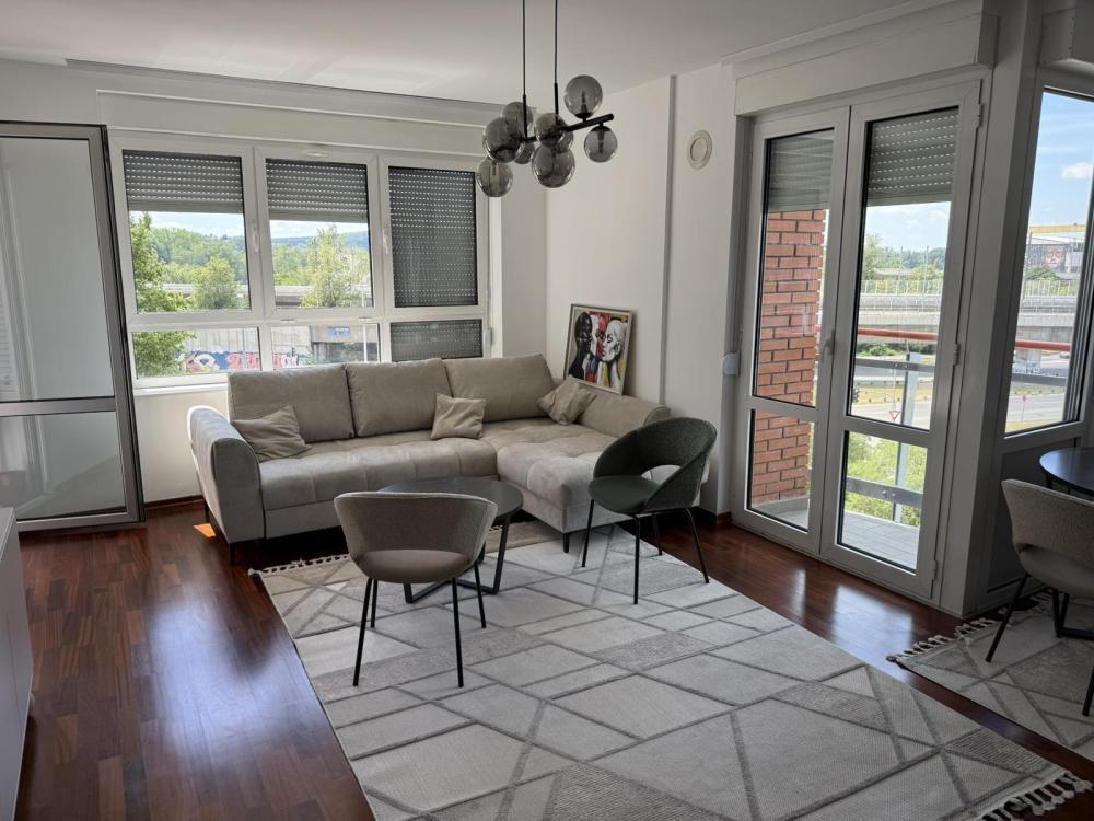 Vladimira Popovića, Dvosoban stan za izdavanje, 68m2, 1.000€