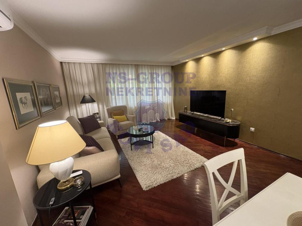 Četvorosoban stan na prodaju, 86m2, 226.600€