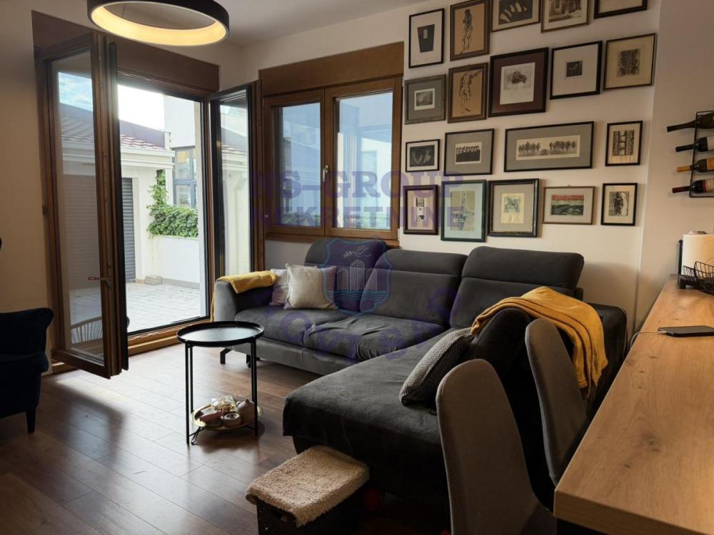 Trosoban stan na prodaju, 55m2, 175.100€