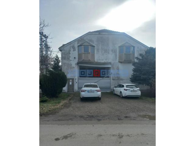 Prodaje se objekat-bivsa klanica u Barandi