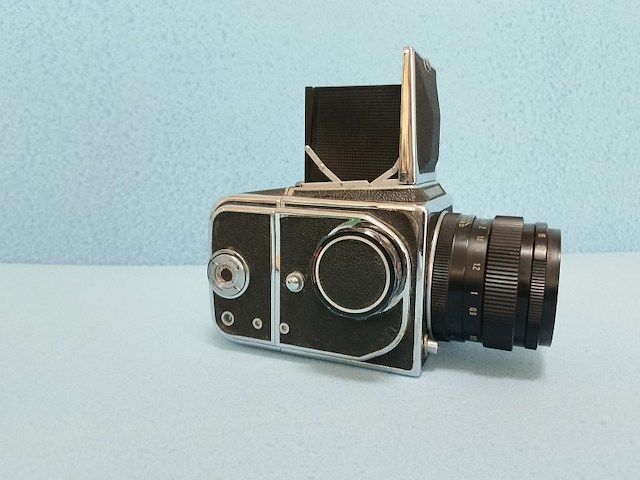 KIEV 80 analogni foto aparat format 6x6