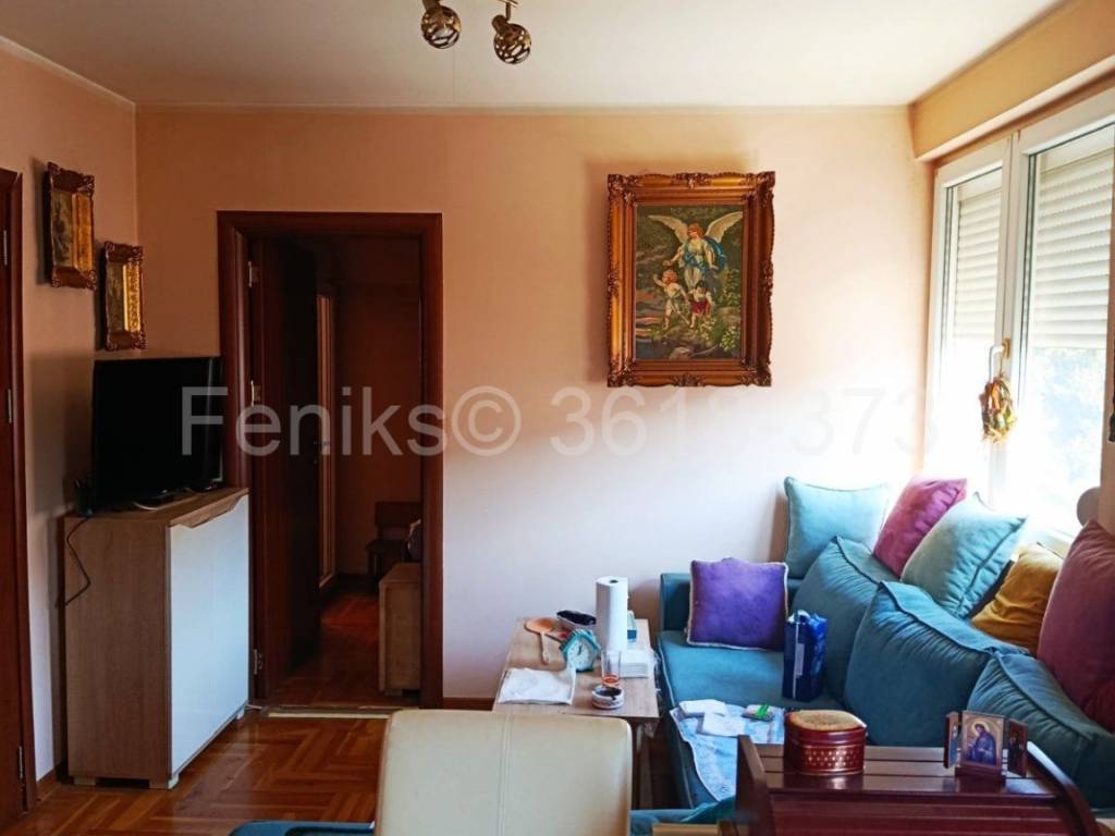 Trosobni stan Dobanovački put, Novi Grad, Beograd