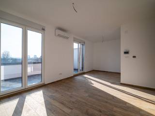 Trosobni stan -, Beograd