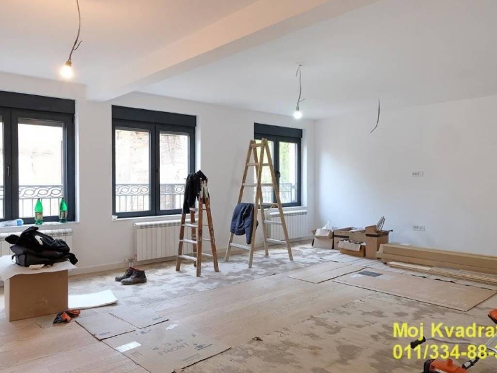 Stan Cara Uroša, Centar - Skupština - Terazije, Beograd