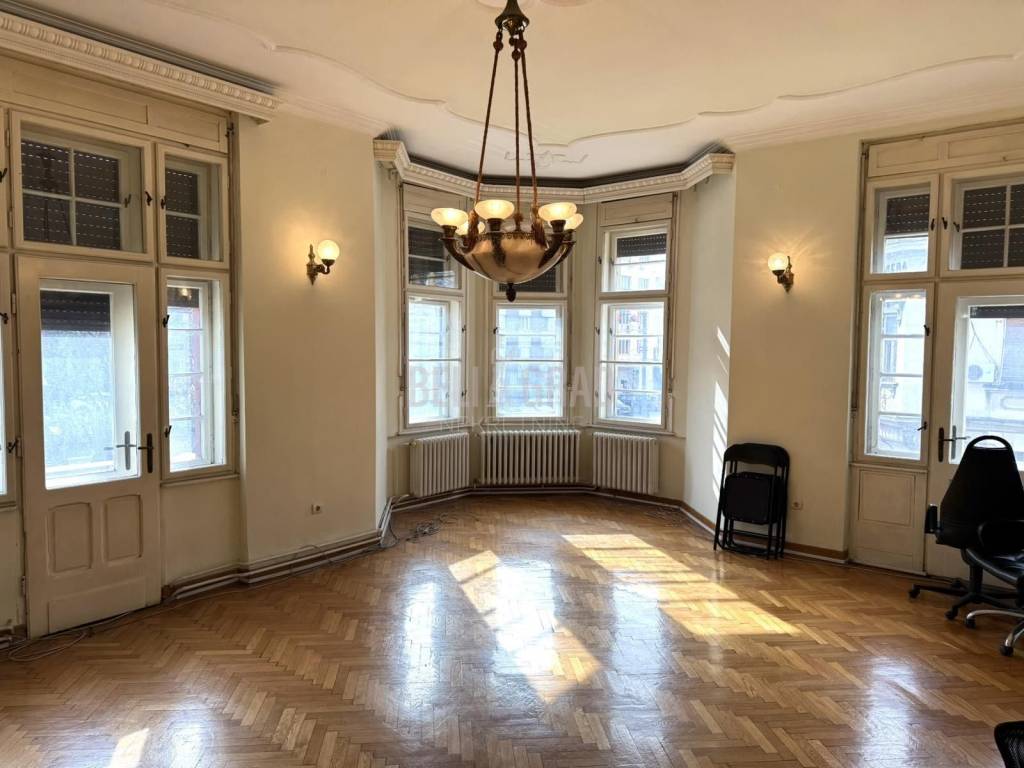 Stan Kneza Miloša, Klinički centar - Kneza Milosa, Beograd