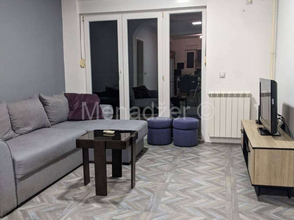 Trosobni stan Starca Vujadina, Lipov lad, Beograd