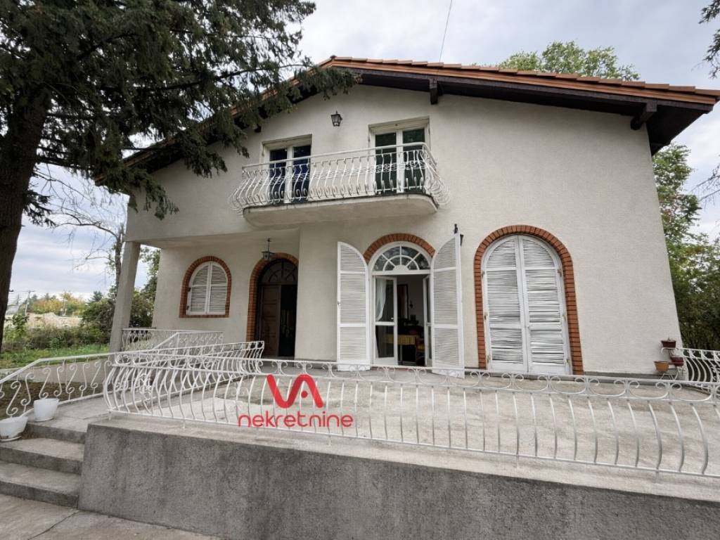 Vikendica, za renoviranje, 115 m², Vrčin - Begaljica - Umčari, Beograd