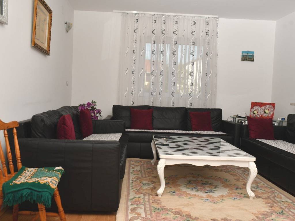 Samostalna porodična vila Danice Jovanovic, Krnjača - Kotež - Ovča, Beograd