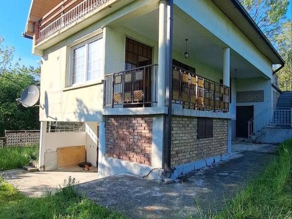 Samostalna porodična vila Aluge, Draževac - Konatice, Beograd