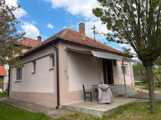 Samostalna porodična vila 55 m², u dobrom stanju, Vrbovno - Stepojevac, Beograd